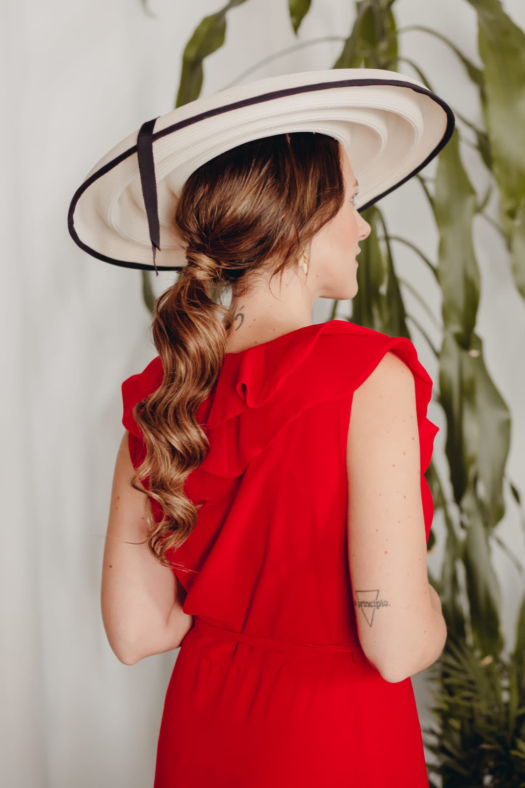 Coleta con Ondas Glam y Pamela para Invitadas | Ynosfuimosdeboda